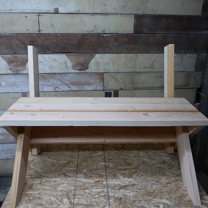 DIY 2x6 Outdoor Bench - Construct101